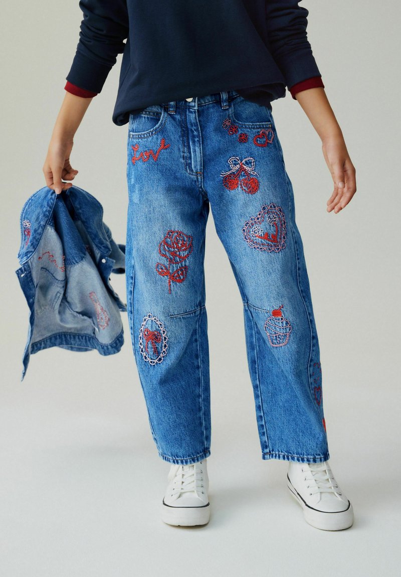 Next EMBROIDERED BARREL - Jean boyfriend - mid blue/bleu - ZALANDO.FR