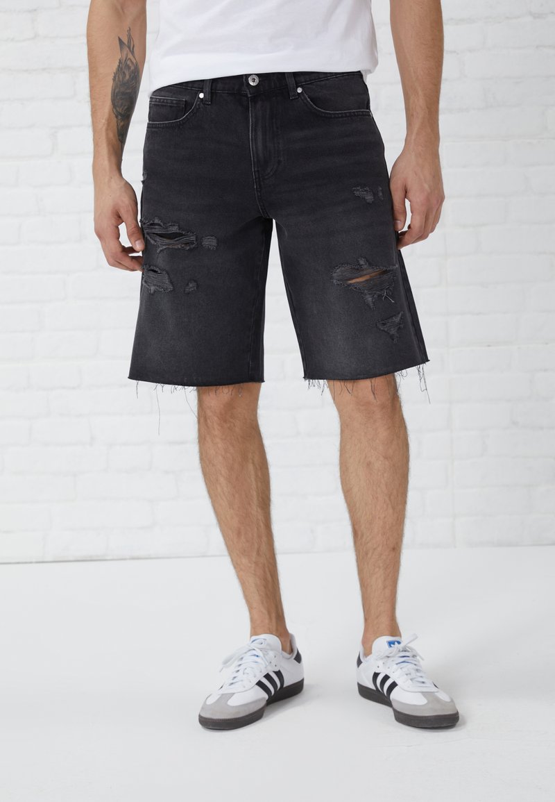 Pier One Denim shorts - black denim - Zalando.co.uk
