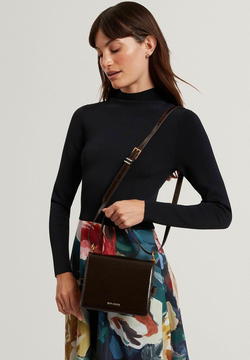Ted Baker CCAMIL - Sac bandoulière - brn choc/marron - ZALANDO