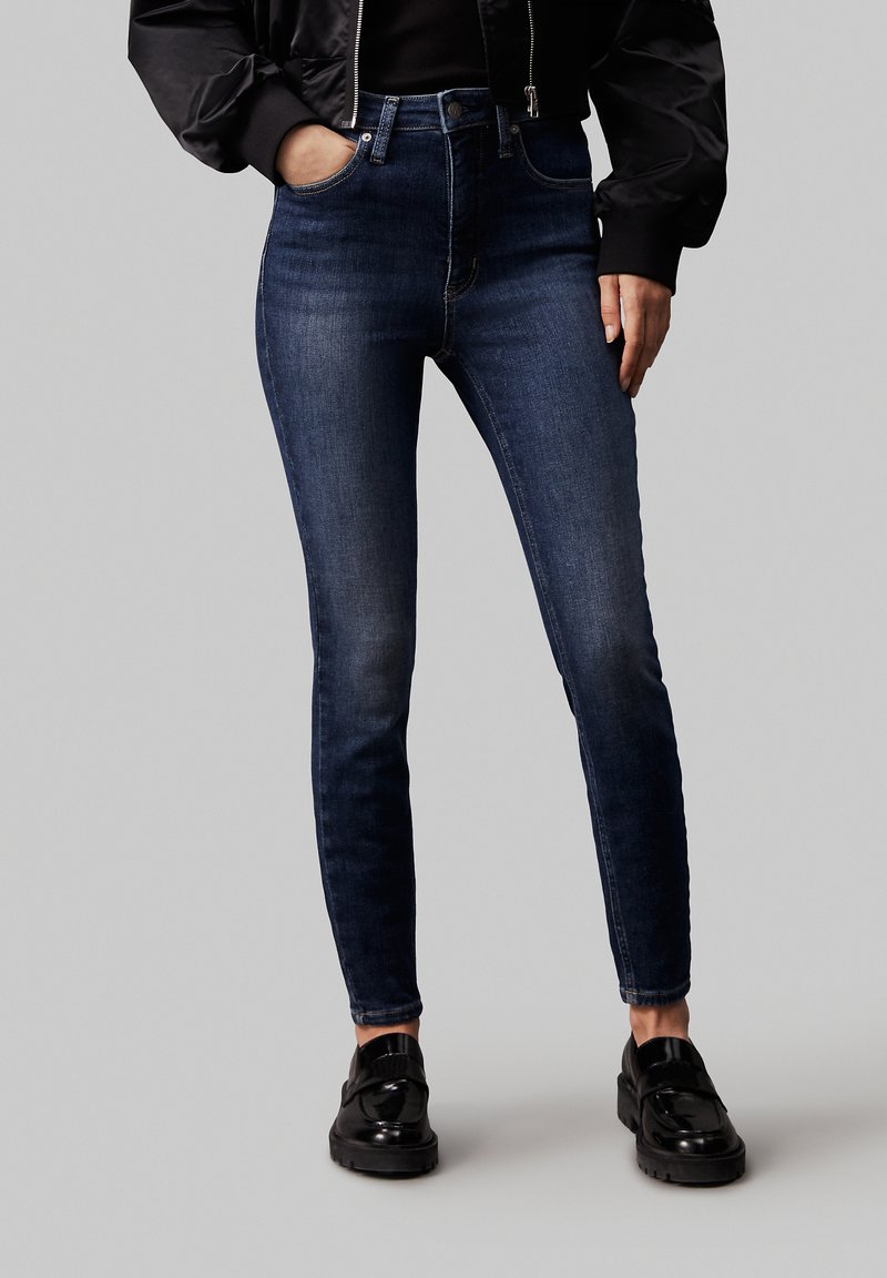 Calvin Klein Jeans HIGH RISE SUPER ANKLE - Jeans Skinny - denim dark ...