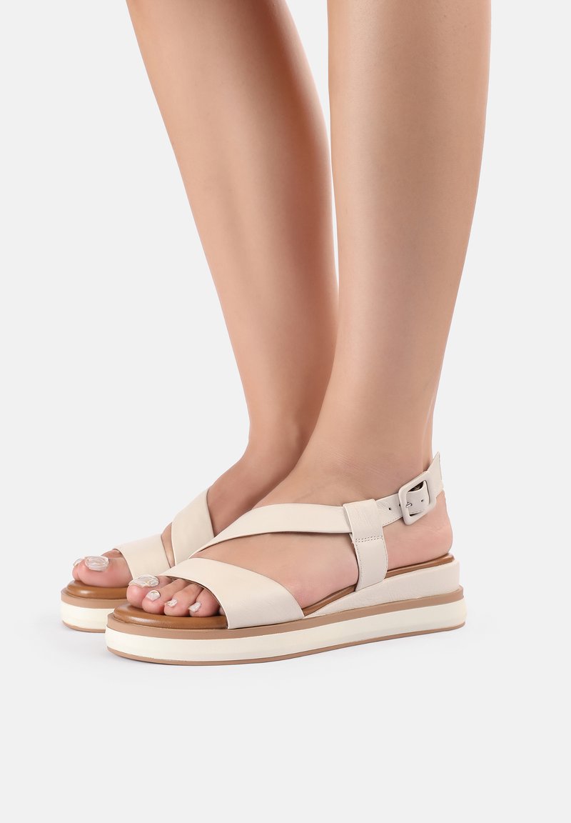 Inuovo Sandály Na Klínu Crema Cma Béžová Zalando Cz