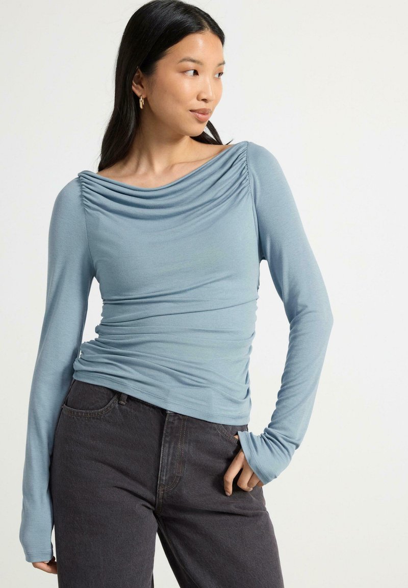Lindex WITH GATHERINGS - Longsleeve - light dusty blue/lichtblauw ...