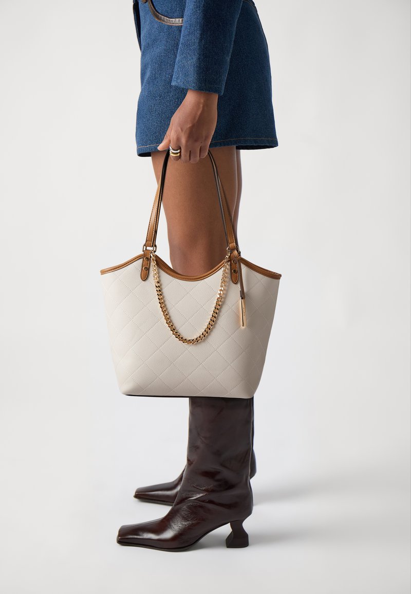 ALDO YBELIHAR SET - Handbag - bone/off-white - Zalando