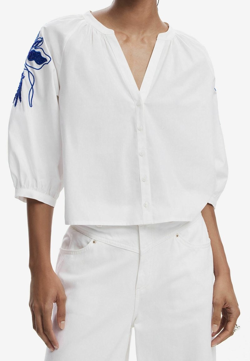 Desigual Button-down blouse - white - (Pre-owned) - Zalando