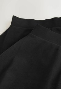 Clarks 2 PACK - A-line skirt - black - Zalando