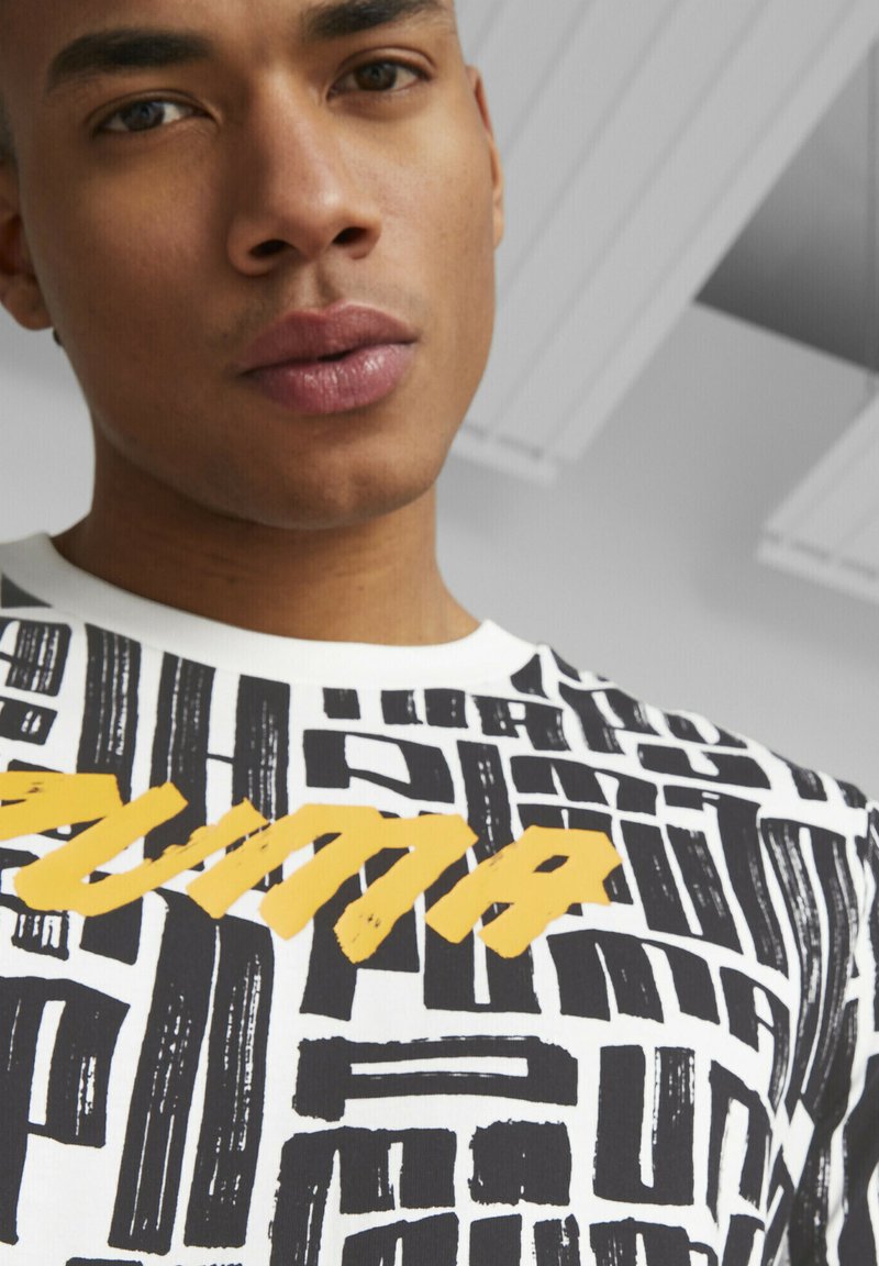 Puma HOOPS PRINTED BASKETBALL - T-shirt imprimé - white/blanc - ZALANDO.FR