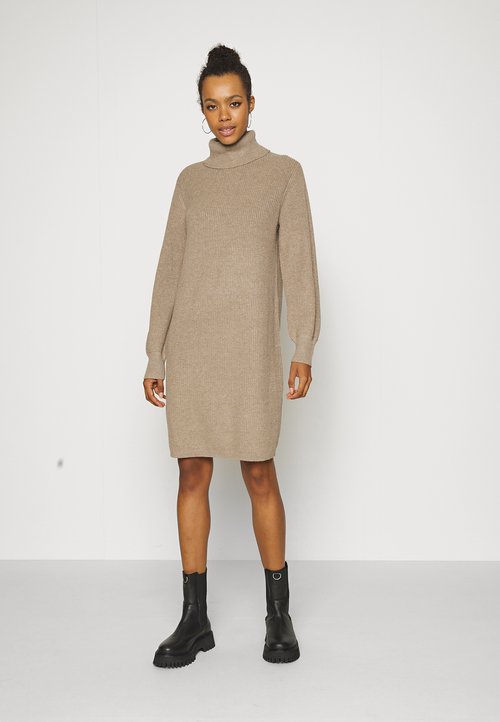 Robes en ligne | ZALANDO - Page 3