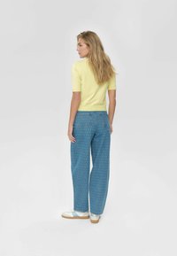 Moves Neuletakki - wax yellow/keltainen - Zalando.fi