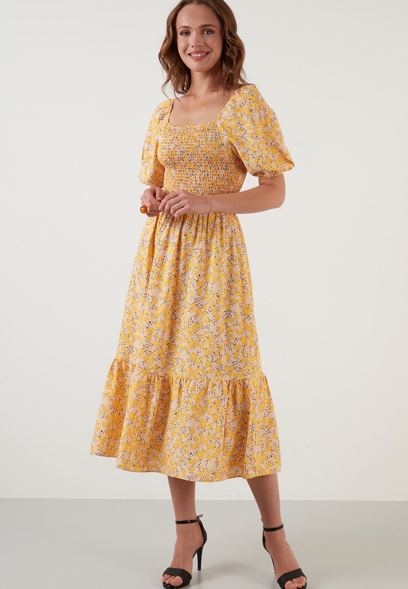 LELA REGULAR FIT - Day dress - beige/yellow - Zalando.ie