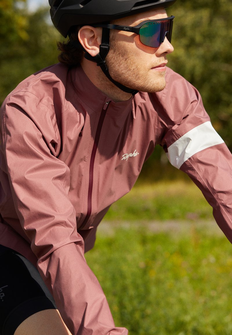 Rapha rain discounts jacket clearance ii