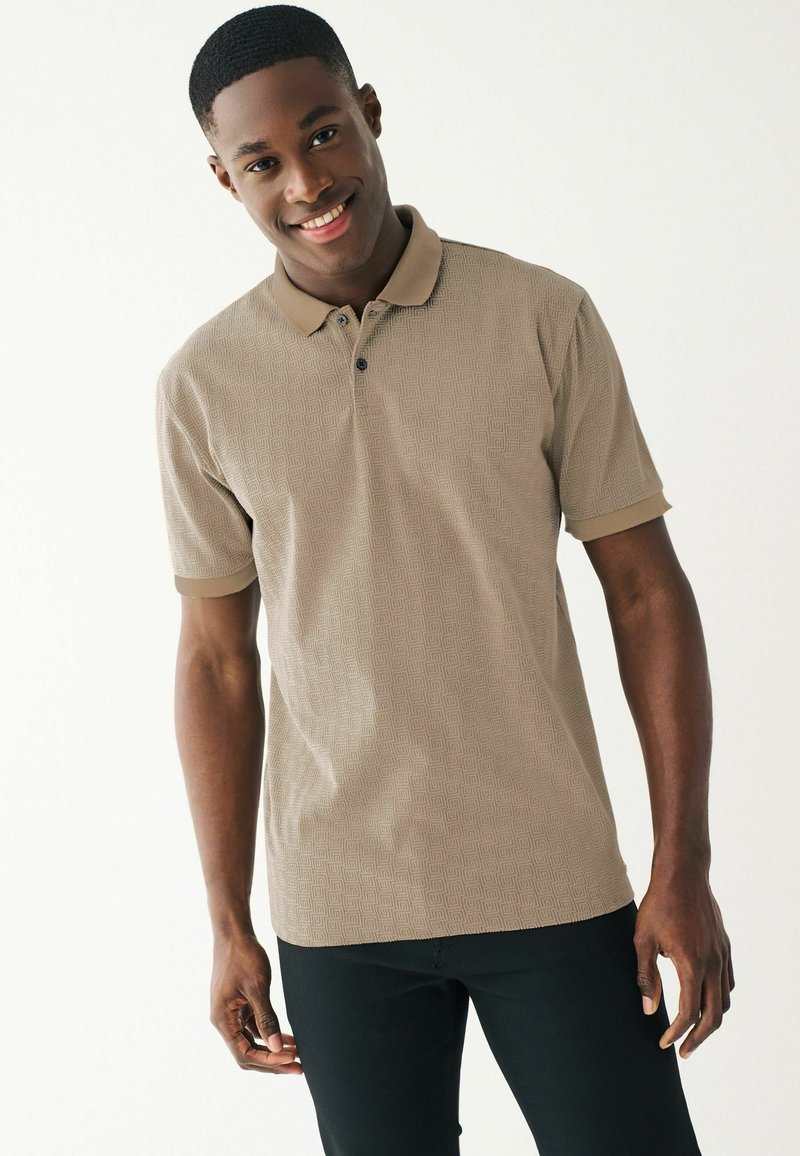 Next TEXTURED - Polo - neutral flock/marrón - Zalando.es
