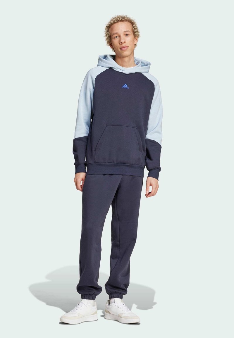 adidas Sportswear BLOCK - Tracksuit - legend ink blue/blue - Zalando