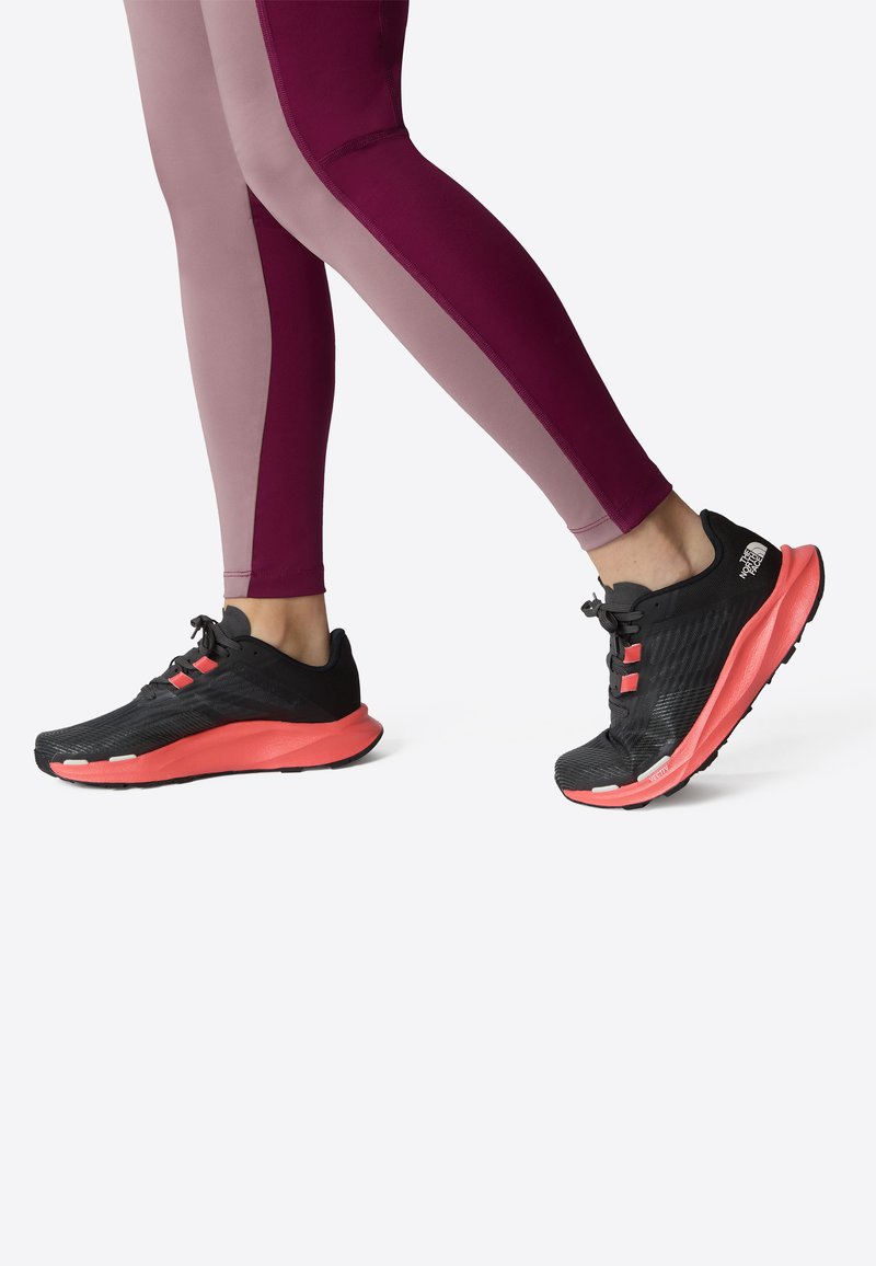 The North Face W VECTIV EMINUS - Hiking shoes - asphalt grey/radiant or ...