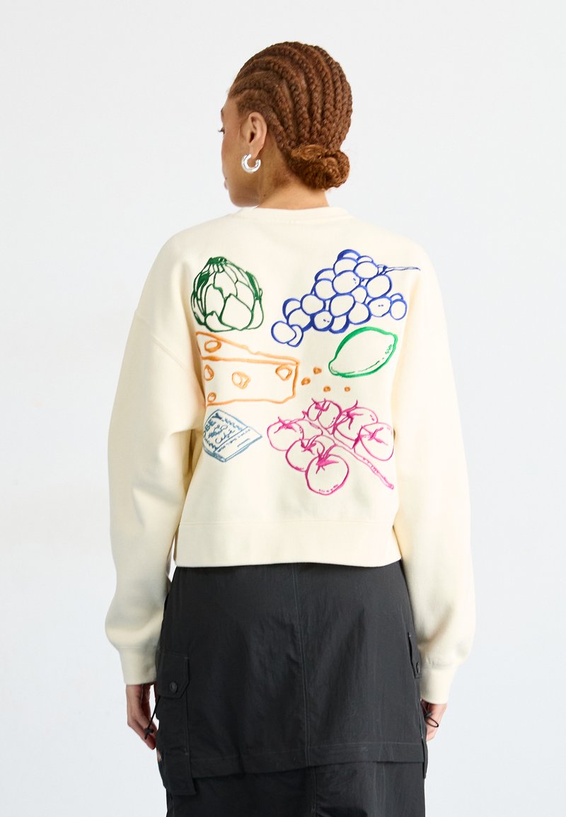 Obey Clothing FARMERS MARKET CREW - Mikina - unbleached/špinavě bílá ...