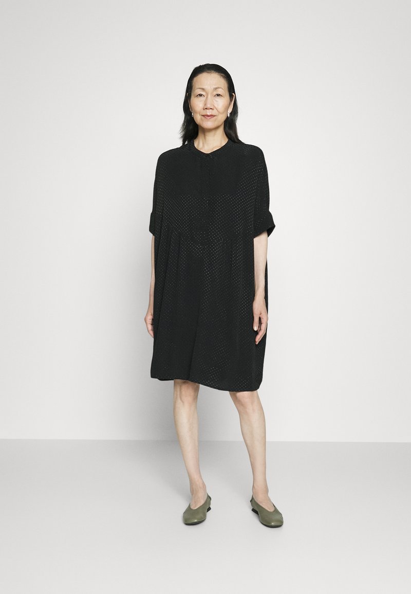 Selected Femme SLFIRENE VIOLA SS NOOS - Skjortklänning - black/svart ...