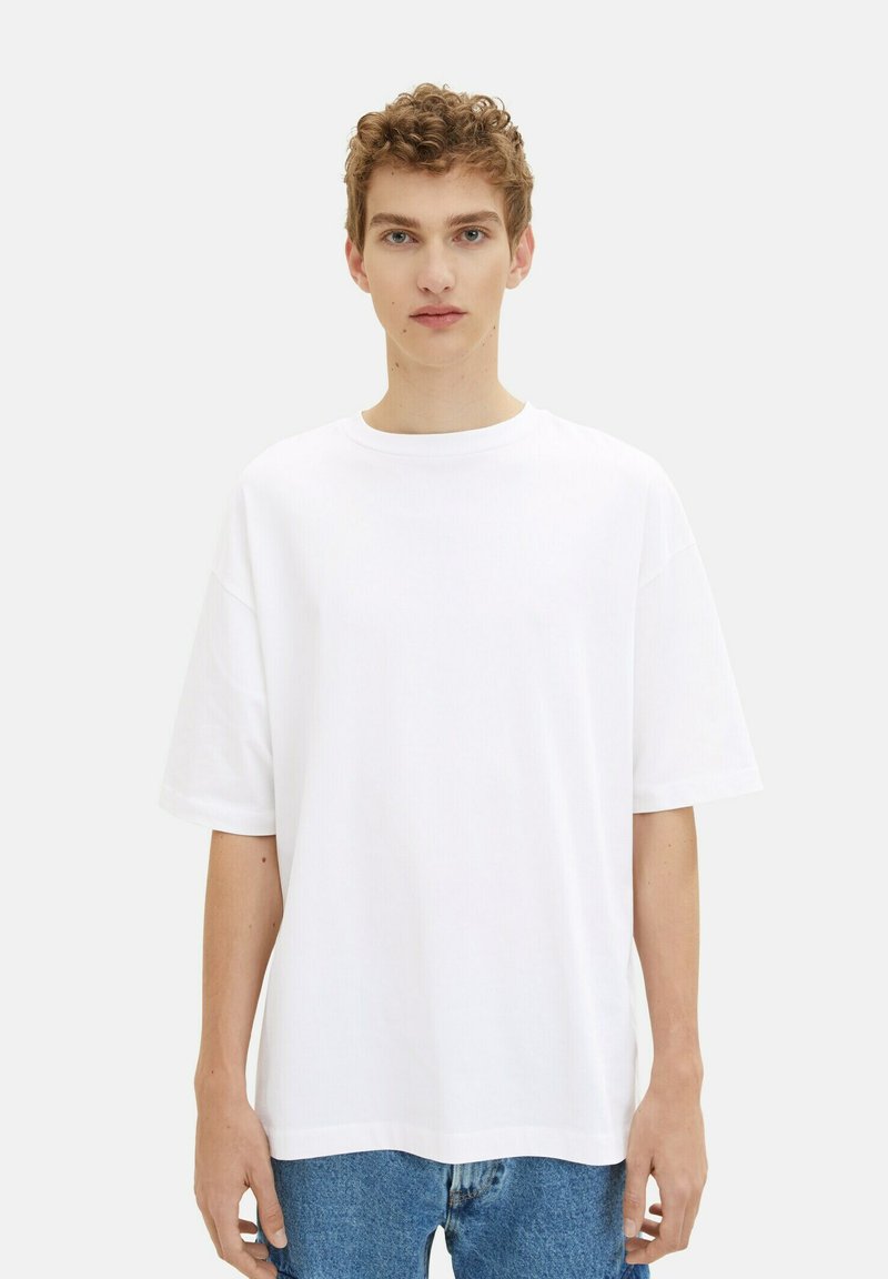 TOM TAILOR DENIM OVERSIZED BASIC TEE - Basic T-shirt - white - Zalando.de