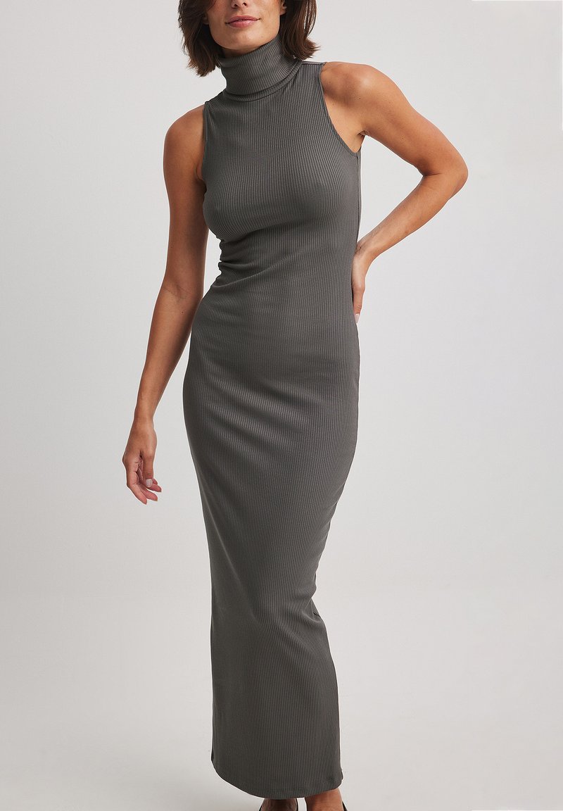 NA-KD Vestito lungo - dark grey/grigio - Zalando.it