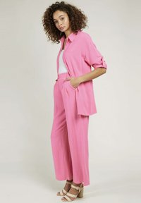 Andy & Lucy CHANCE - Chemisier - rose - ZALANDO.FR