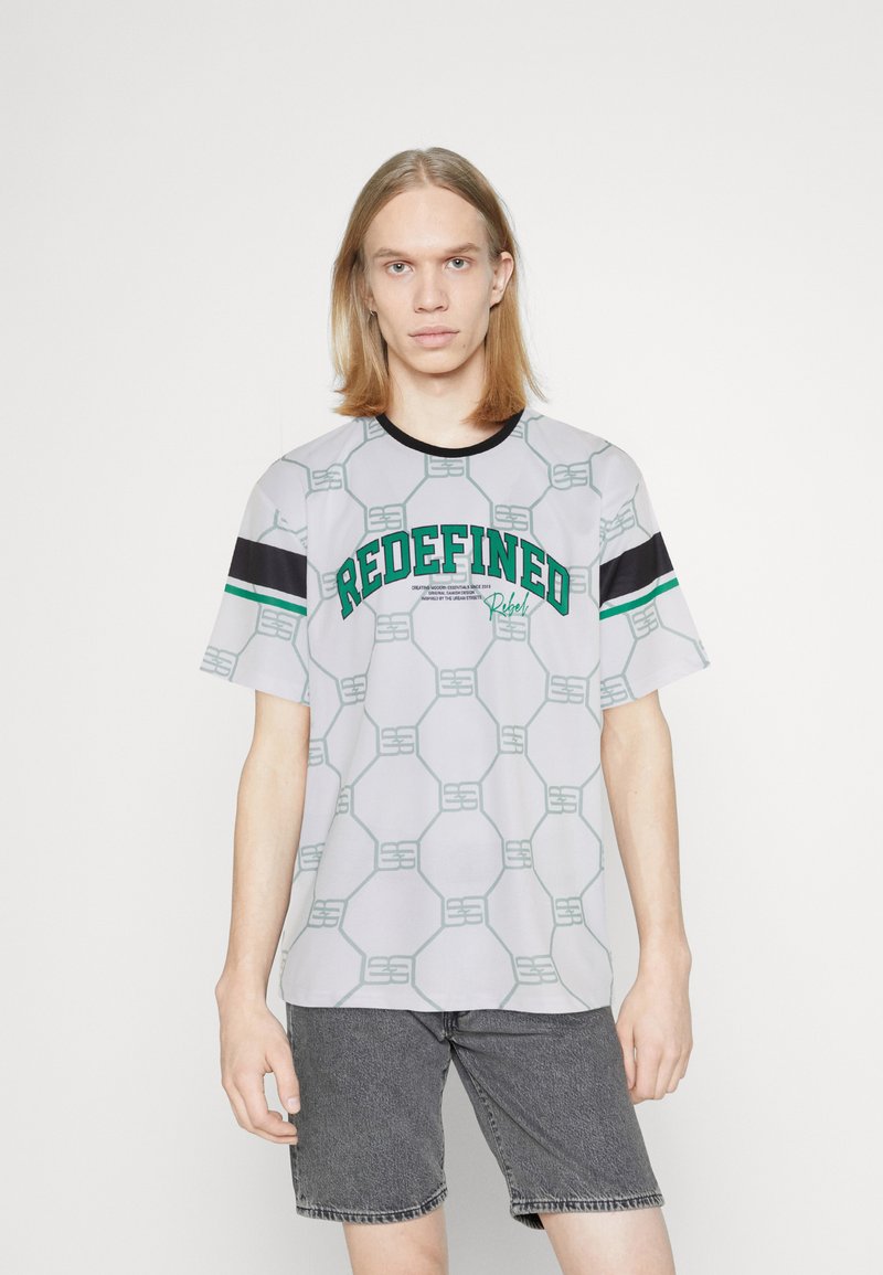 Redefined Rebel SACK TEE - Print T-shirt - white crazy/white - Zalando ...