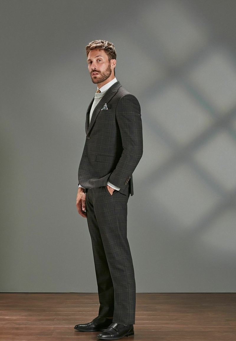 Next SIGNATURE CHECK STANDAR - Kostymbyxor - brown/brun - Zalando.se