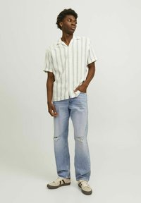Jack & Jones CHRIS ORIGINAL SQ - Jeans Relaxed Fit - blue denim ...