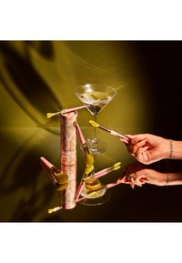 Spectrum MAKEUP MARTINI COCKTAIL MIDI BRUSH SET - Pinsel-Set - pink ...