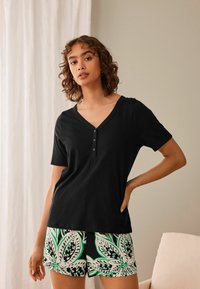 Next SHORT SLEEVE REGULAR FIT SET - Pyjama - black floral/noir - ZALANDO.FR