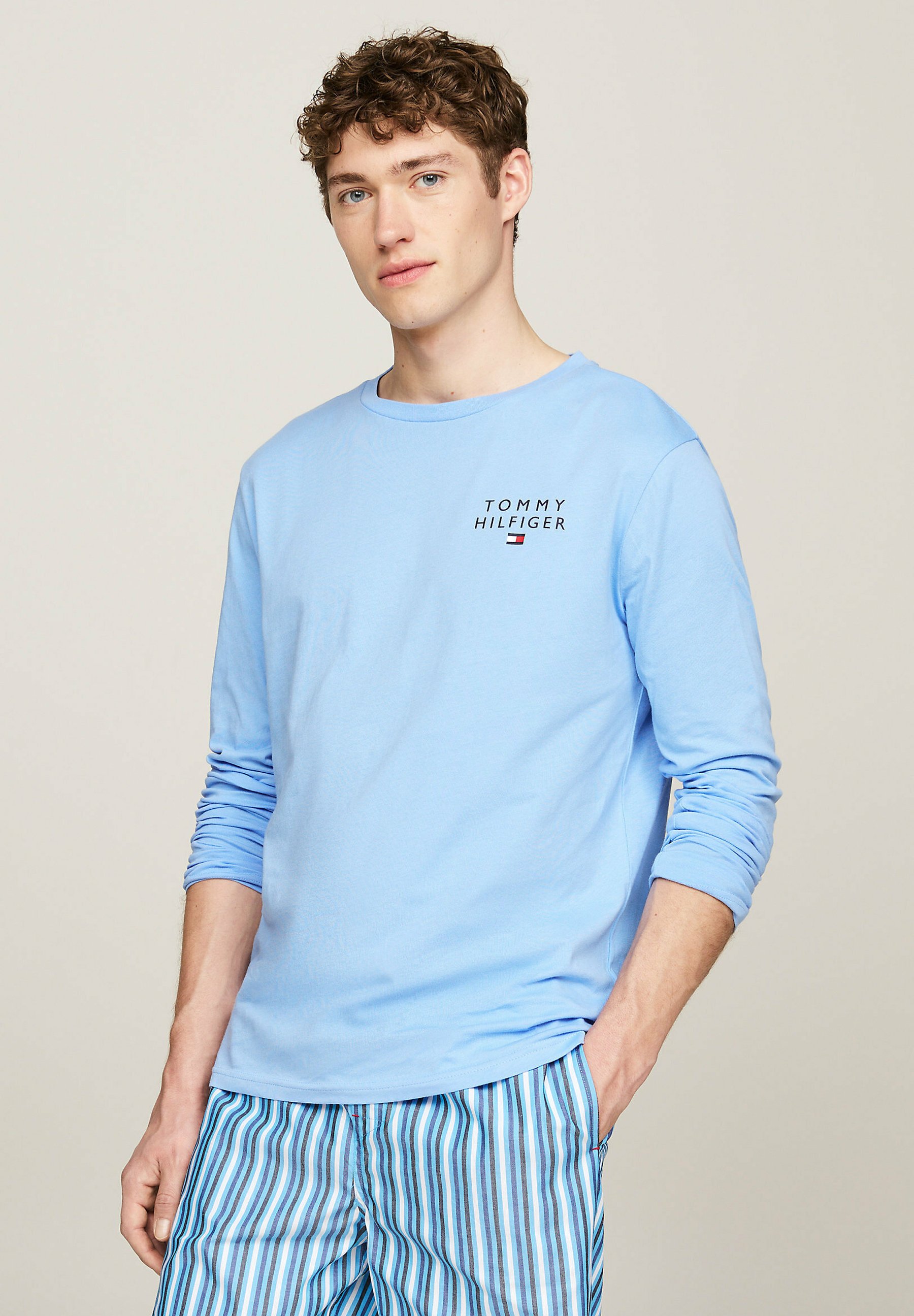 Light blue tommy hilfiger shirt store