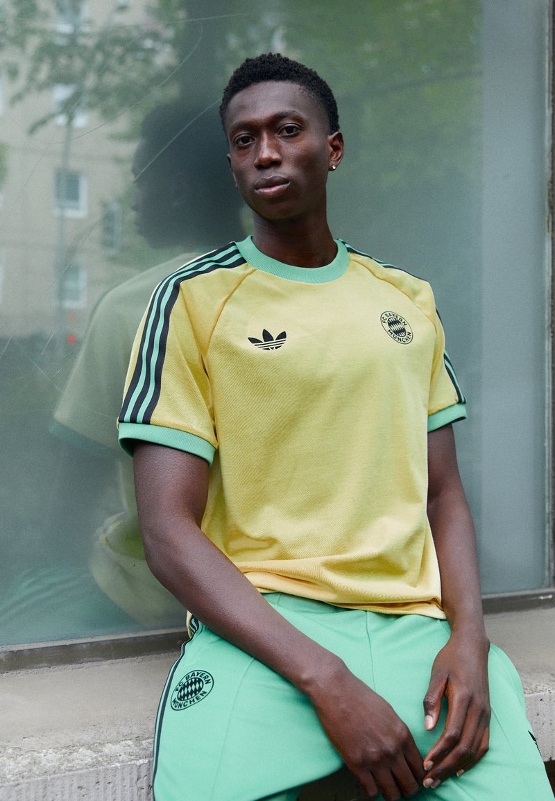 adidas Originals FC BAYERN MUENCHEN 3 STRIPE - Vereinsmannschaften ...