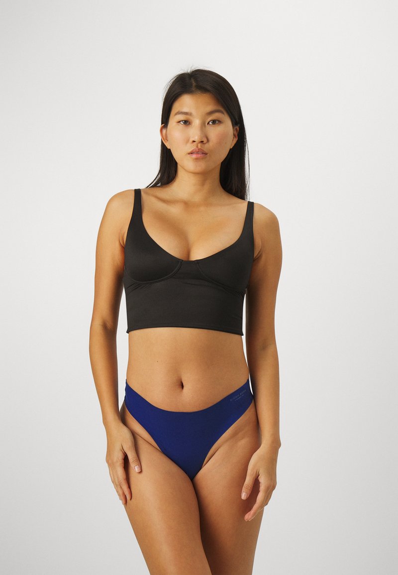 Björn Borg PERFORMANCE THONG 2 PACK - String - blue/dark blue/schwarz - Zalando.ch