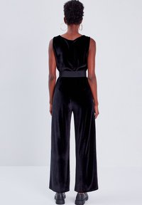 Cache Cache OVERALL AUS - Mono - noir/negro - Zalando.es