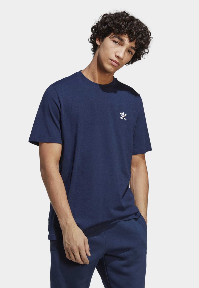 adidas Originals ESSENTIAL - Basic T-shirt - night indigo/blue ...