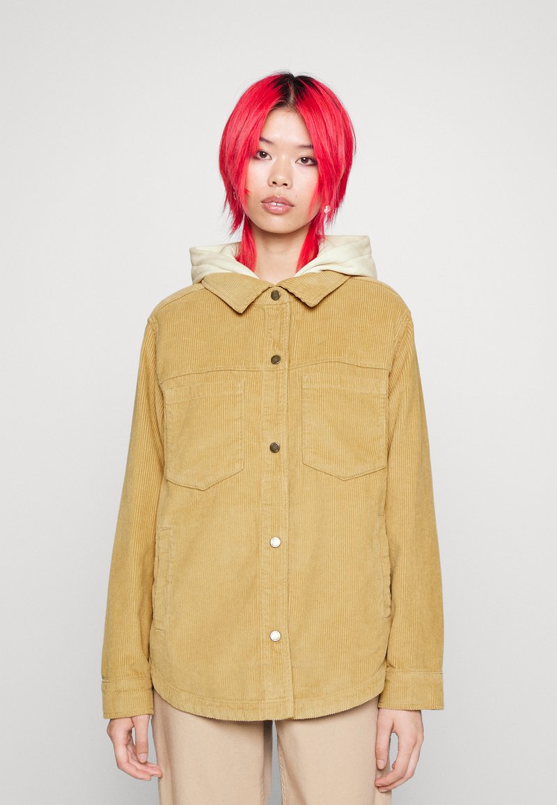 Hollister Co. SHACKET TWOFER - Lehká bunda - tan/světlehnědá - Zalando.cz