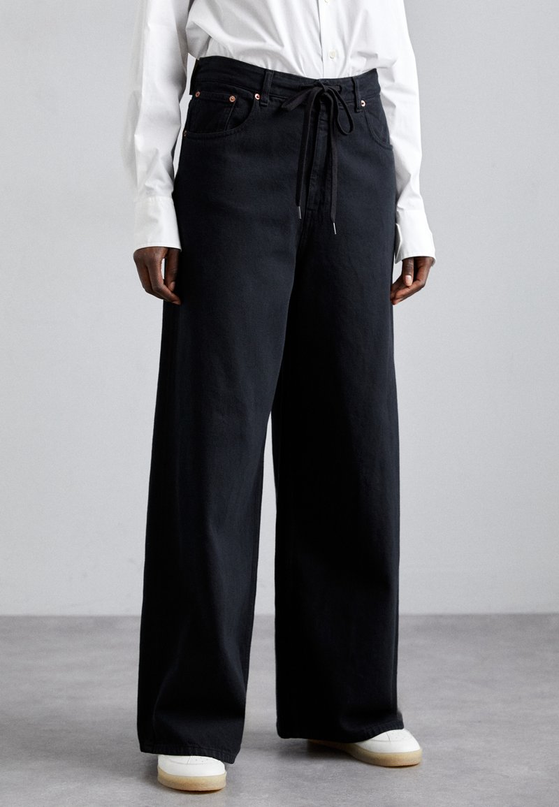 MM6 Maison Margiela PANTS 5 POCKETS - Jeans Relaxed Fit - black/sort ...