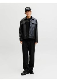 Jack & Jones JORNORREBRO CATSKILLS CREW NECK SN - Jumper - black ...