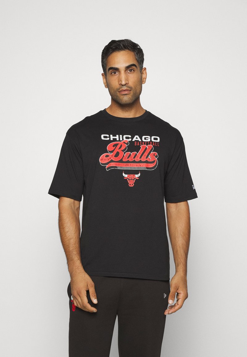 New Era NBA CHICAGO BULLS GRAPHIC TEE - T-Shirt print - black/schwarz ...