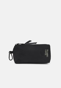 Lindex EXCLUSIVE BACKPACK WITH PENCIL CASE UNISEX - Mochila - black ...