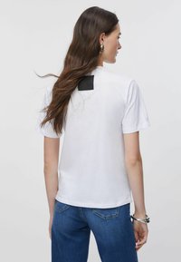 LIU JO WITH PRECIOUS STONES - T-shirt imprimé - white/blanc - ZALANDO.FR