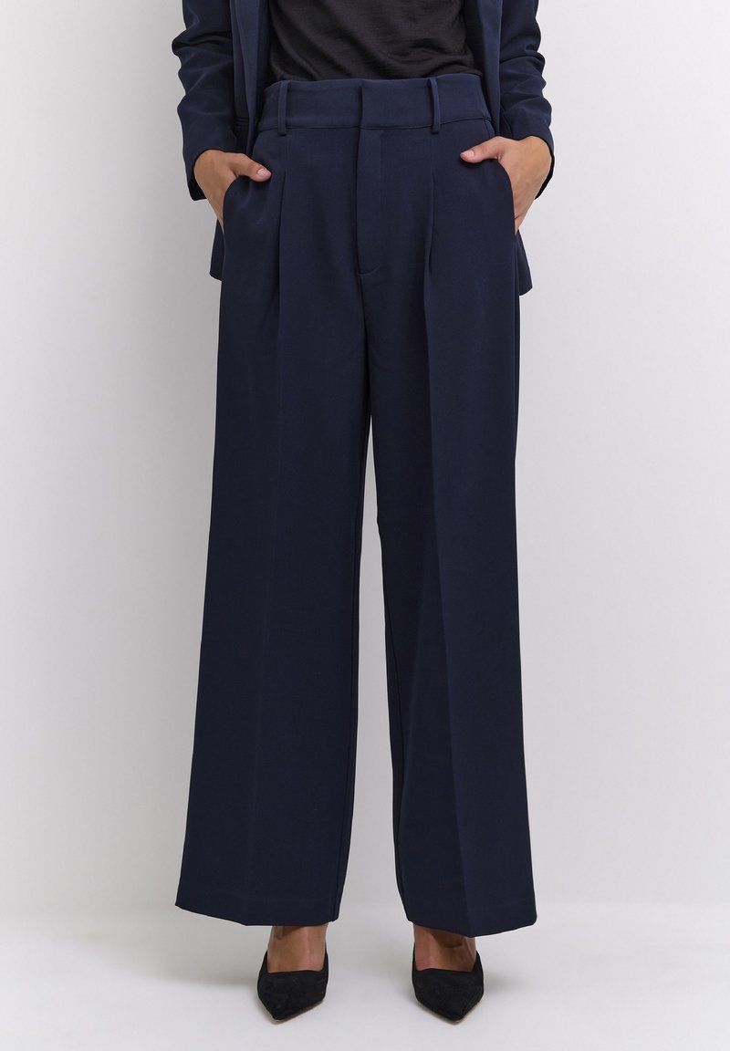 My Essential Wardrobe The Tailored High Pantalon Classique Baritone