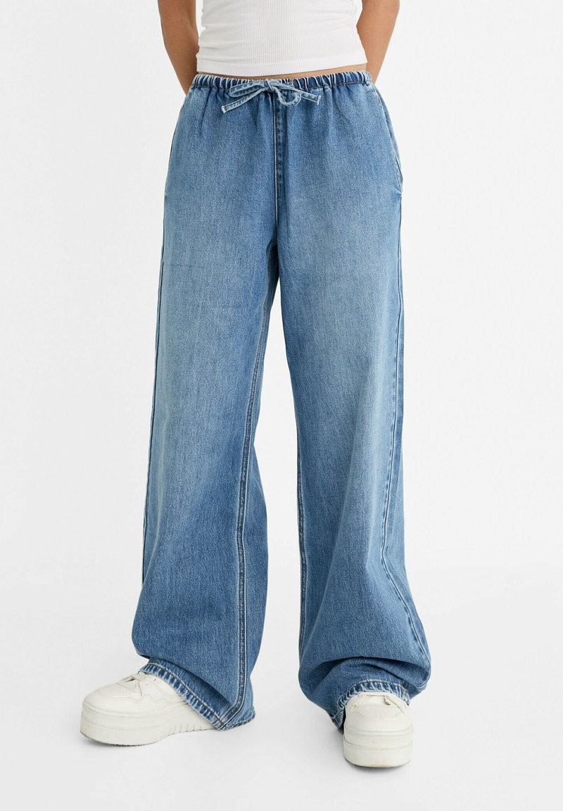 Stradivarius WIDE-LEG WITH DRAWSTRING WAISTBAND - Jeans Relaxed Fit ...
