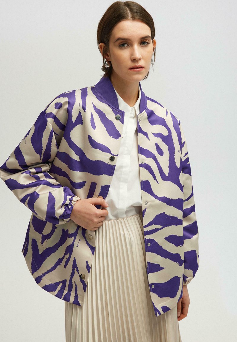 Touché Privé PATTERNED - Bomber Jacket - purple - Zalando.ie