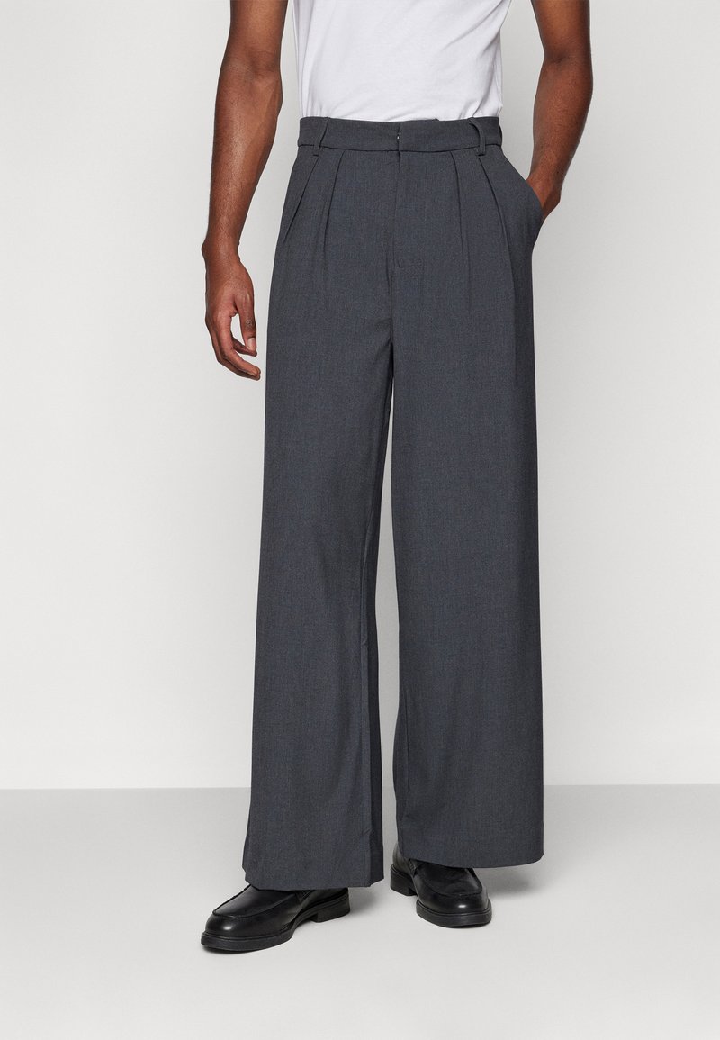 YOURTURN EXTREME BAGGY TAILORED TROUSERS UNISEX - Trousers - grey - Zalando