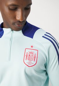 adidas Performance SPAIN FEF TRAINING - Long sleeved top - halo mint ...