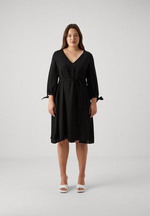 Women’s Dresses in Plus Sizes | Zalando UK