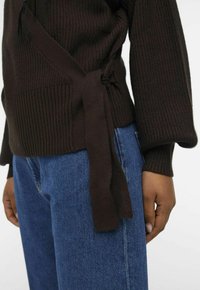 Object MALENA WRAP NOOS - Jersey de punto - java/marrón - Zalando.es