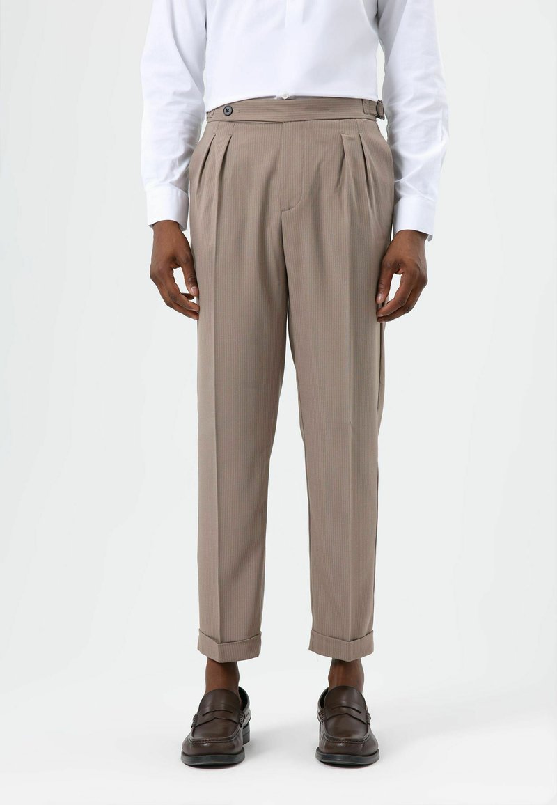 Lucy & Sam REGULAR FIT - Stoffhose - mink/braun meliert - Zalando