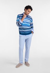 Harmont & Blaine CON RIGHE - Maglione - blu reale - Zalando.it