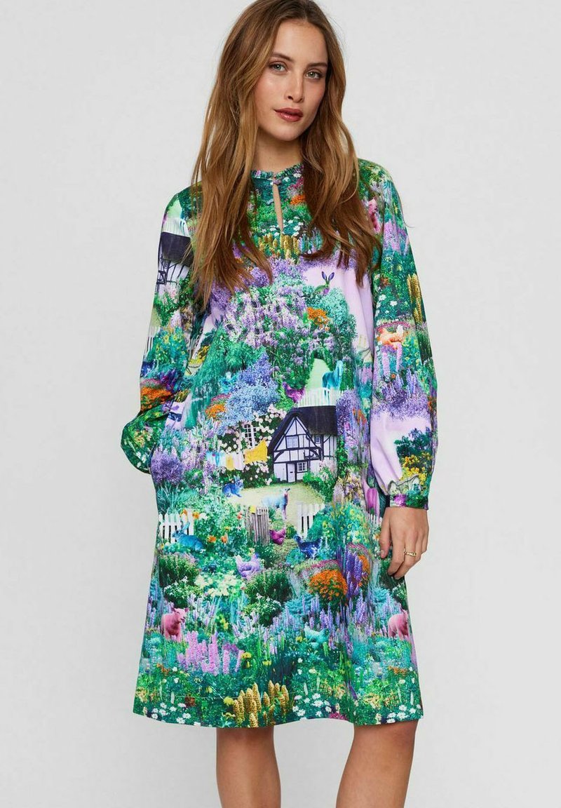 Nümph NUATLAS NEW - Vapaa-ajan mekko - pine green/vihreä - Zalando.fi