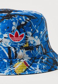 adidas Performance MANCHESTER UNITED STONE ROSES BUCKET HAT - Hat ...