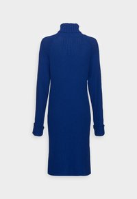 YAS Tall YASMAVI ROLL NECK DRESS - Pletené šaty - surf the web/modrá ...